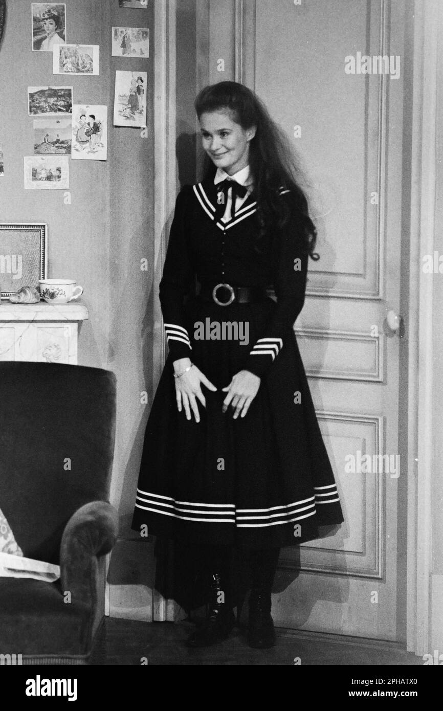 Archives 80ies: French actress Marie-Sophie Pochat, in "Gigi ...