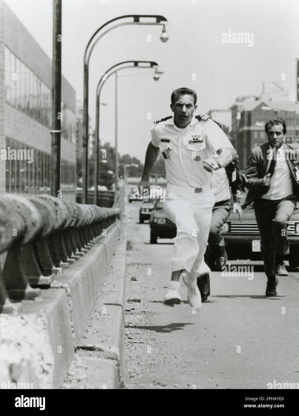 Kevin costner no way out hi-res stock photography and images - Alamy