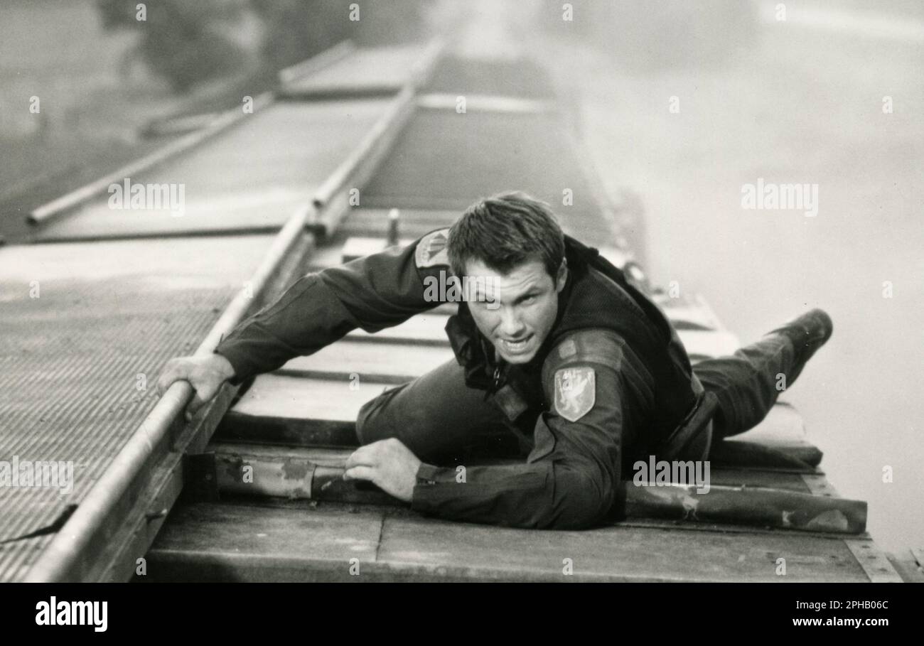 Broken arrow christian slater 1996 hi-res stock photography and images ...