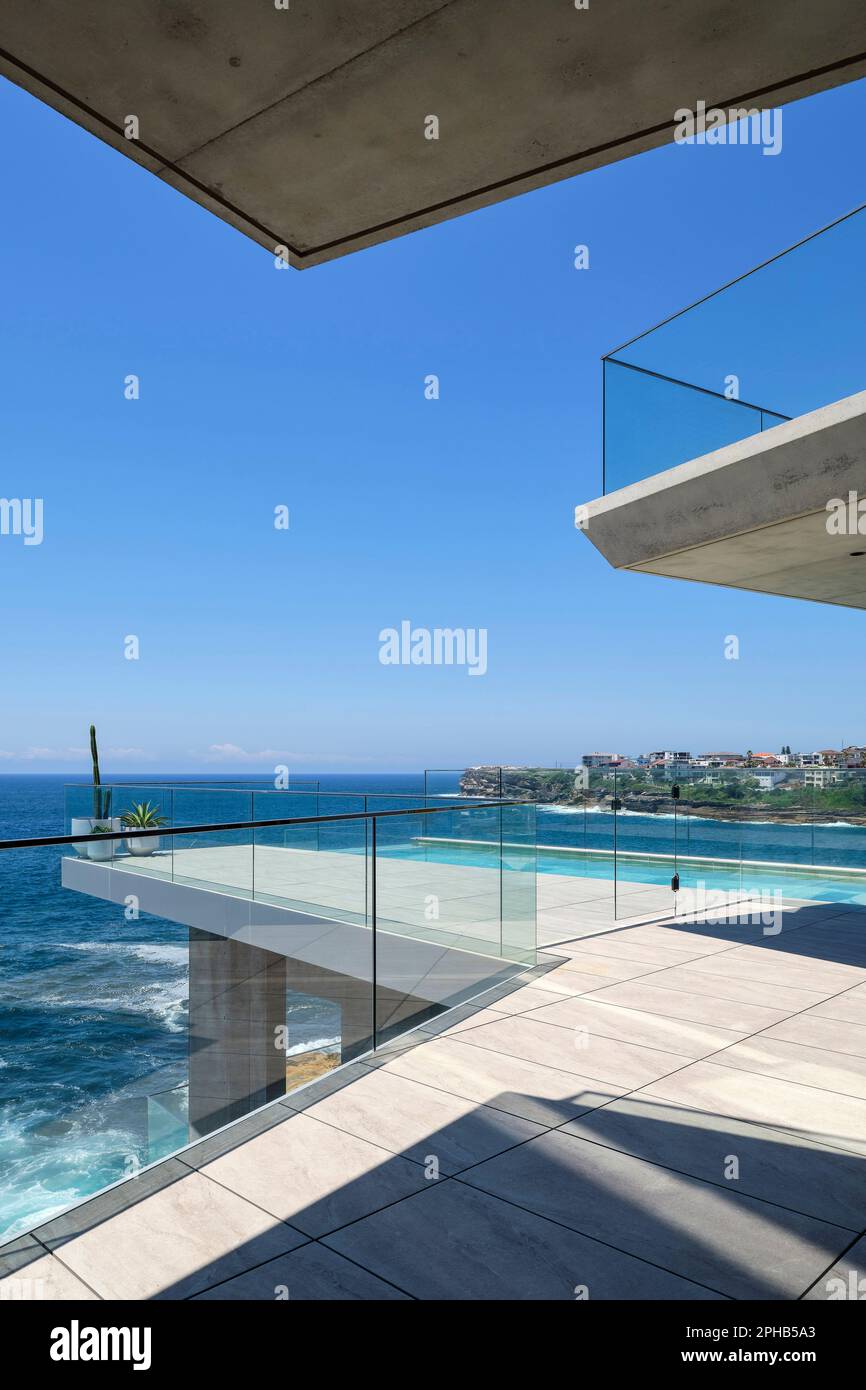 View out from lower level terrace and pool. Ravine House, South Coogee ...