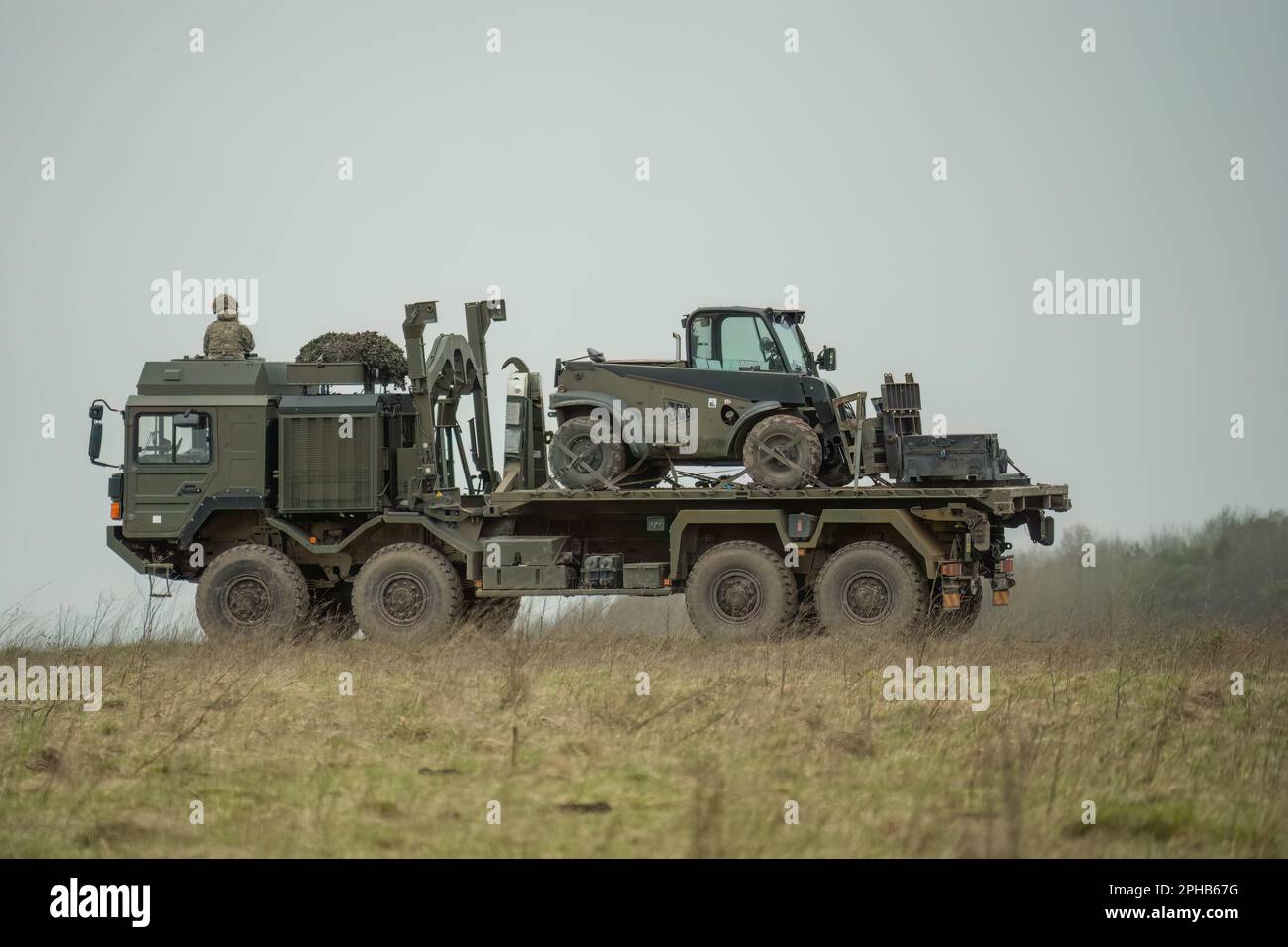 British army MAN HX77 8x8 EPLS Heavy Utility Truck in action on a ...