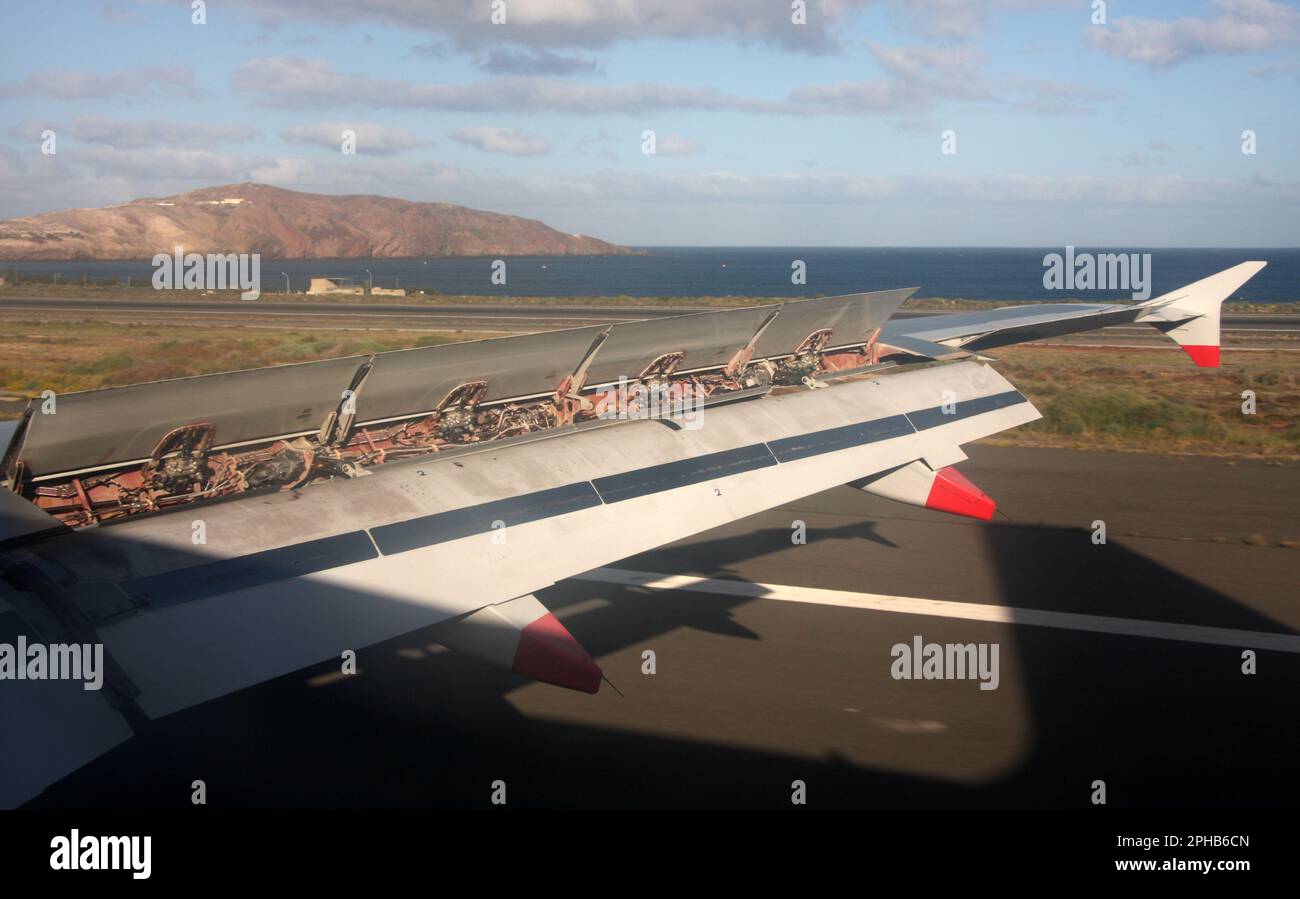 A wing view from a British Airways Euroflyer Airbus A320 approaching ...