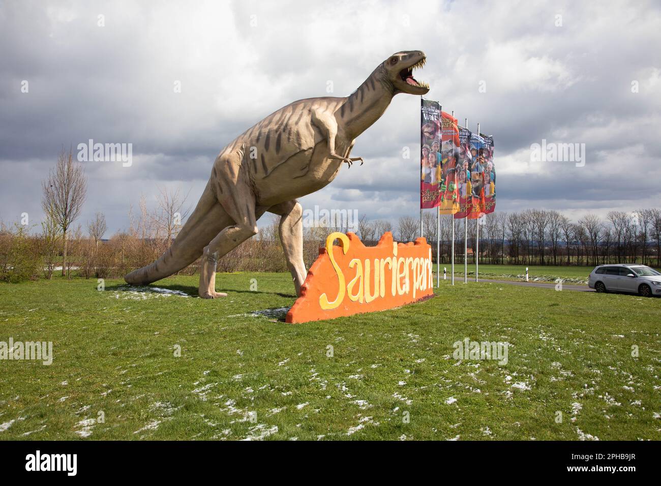Der Saurierpark Bautzen ist mit seinen über 200 Sauriern der ...