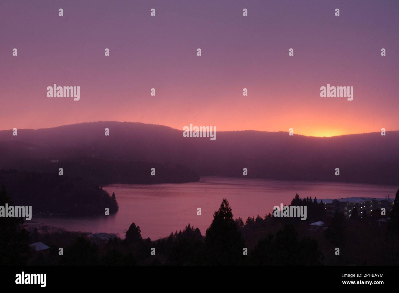 View of Lake Ashi, Hakone Stock Photo - Alamy