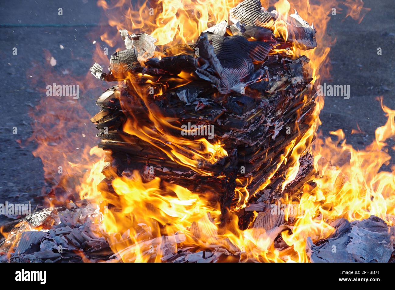 Tokyo hot hi-res stock photography and images - Alamy