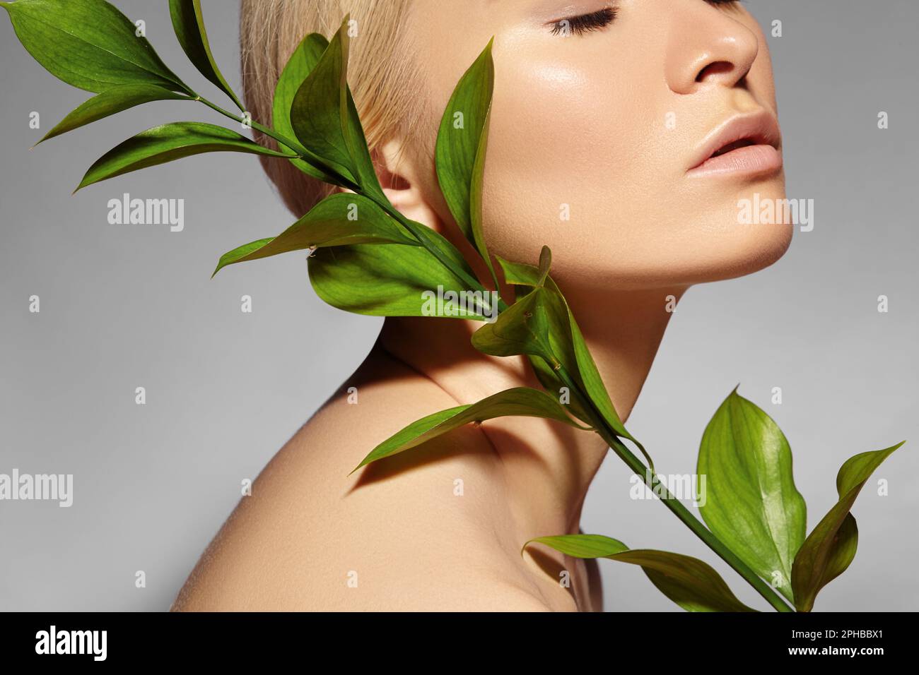 Beautiful Spa Model Girl with Perfect Fresh Clean Skin Stock Photo - Alamy