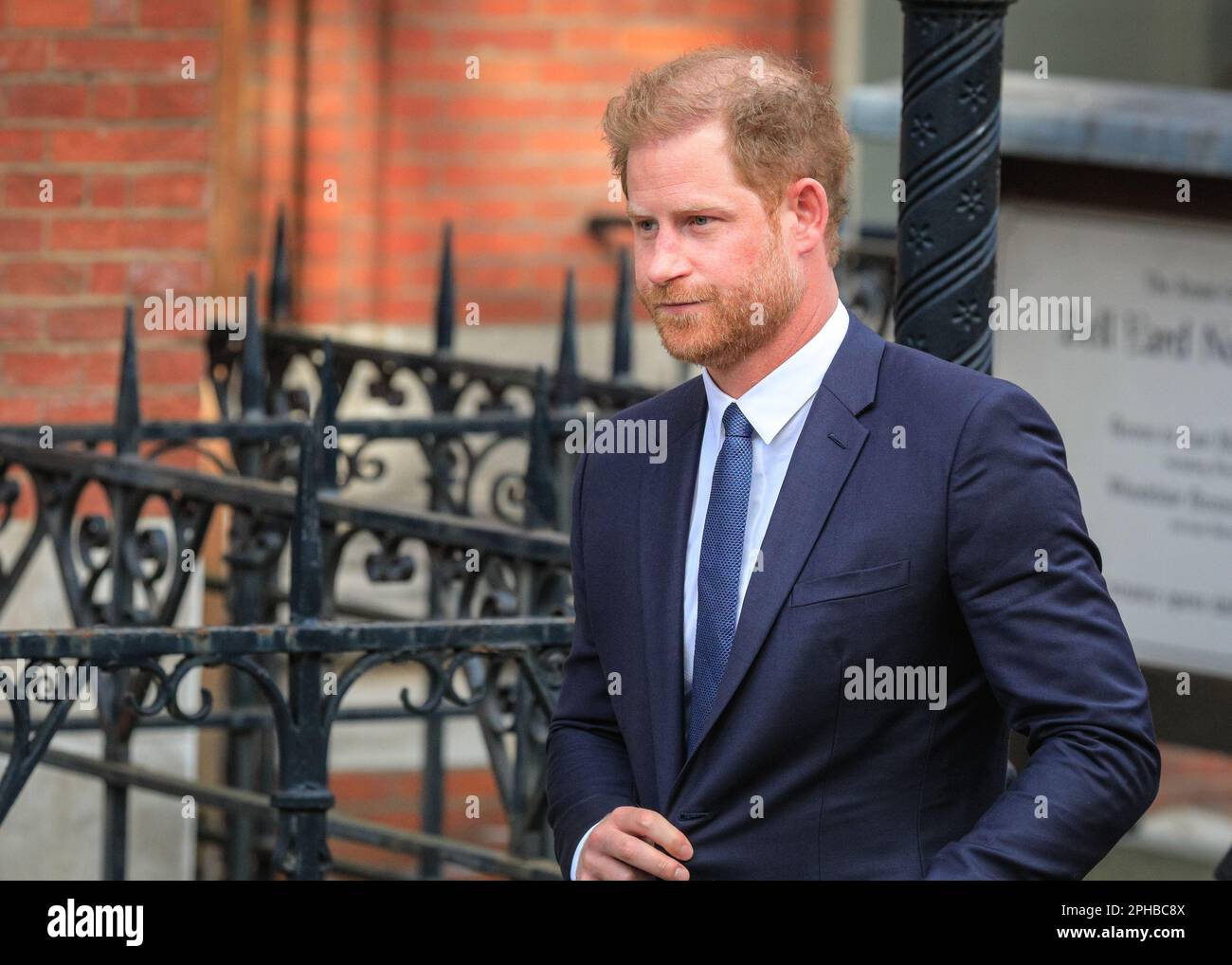 Harry phone tapping case hi-res stock photography and images - Alamy