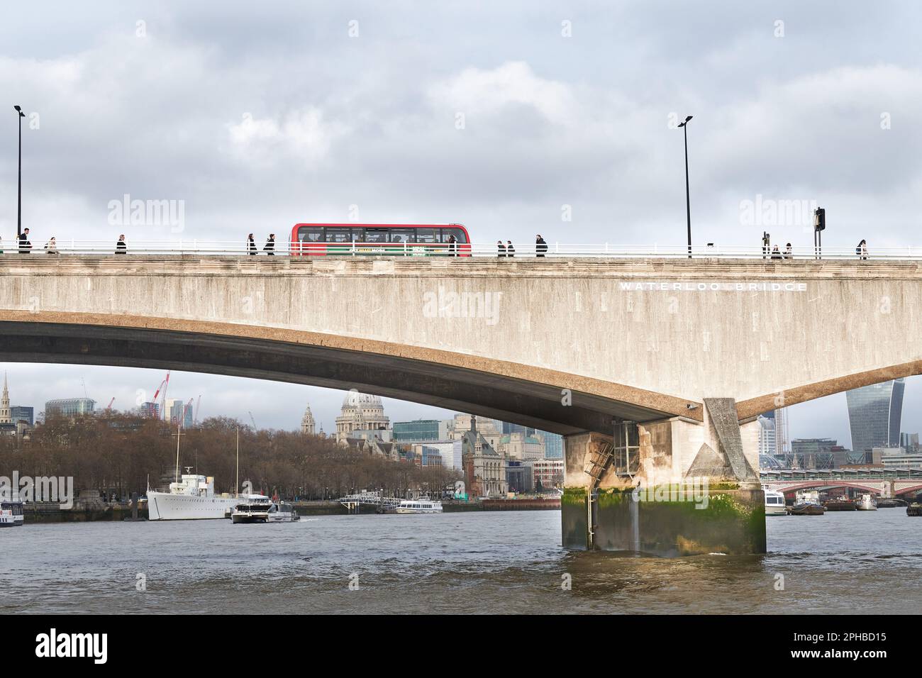 Bridge conection hi-res stock photography and images - Alamy