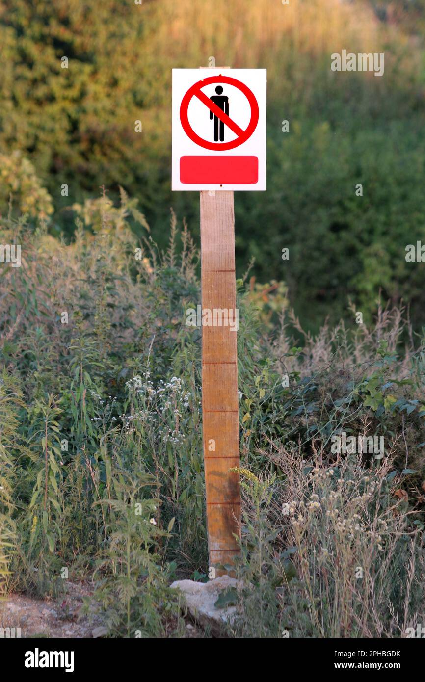 Restricted area do not enter authorized personnel only prohibited ...