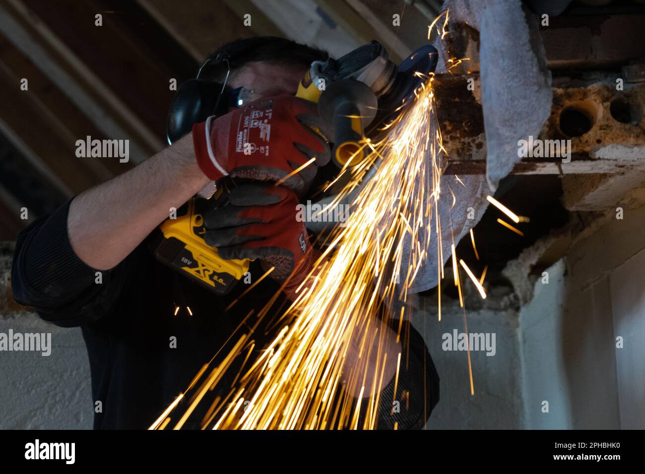 Cutting disc hi-res stock photography and images - Alamy