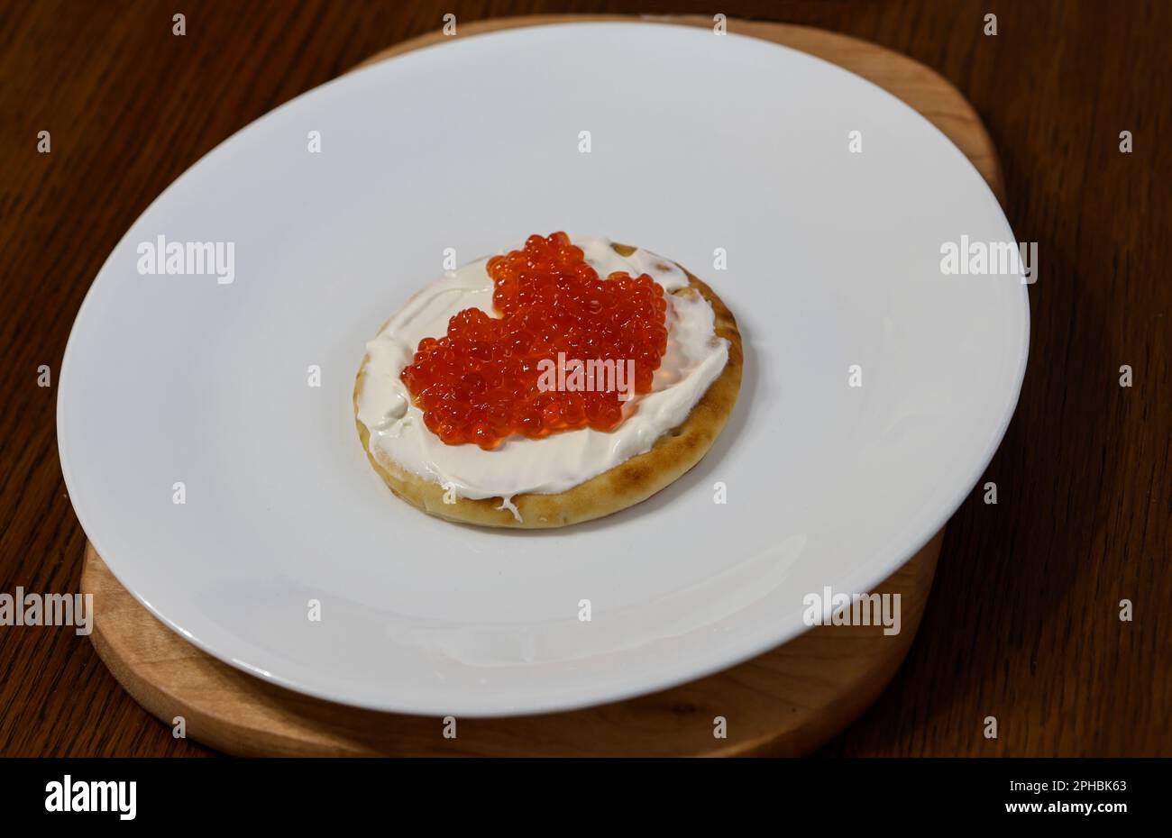 Roe on toast hi-res stock photography and images - Alamy
