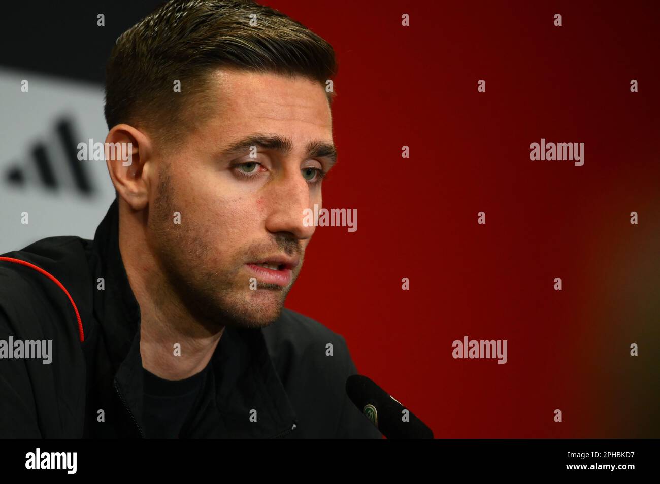 Pre match interviews hi-res stock photography and images - Alamy