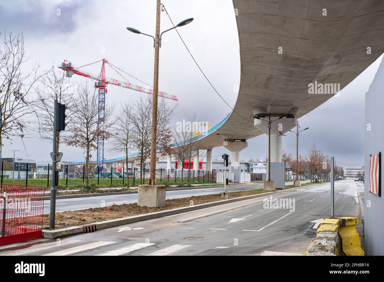 Concrete bridge under construction seen from below Stock Photo - Alamy