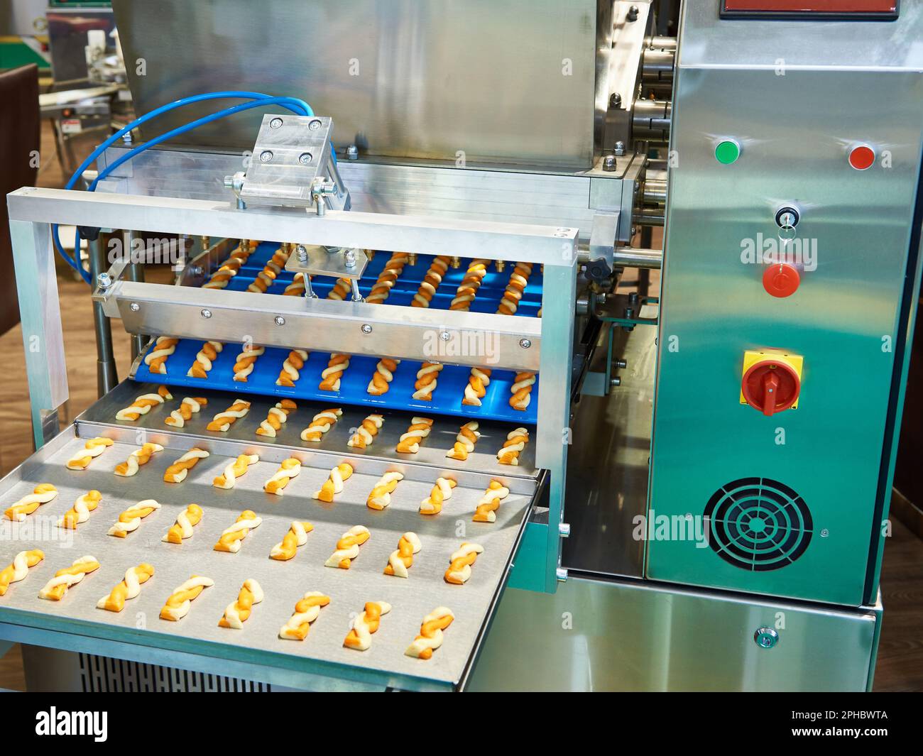 Confectionery machine hi-res stock photography and images - Alamy