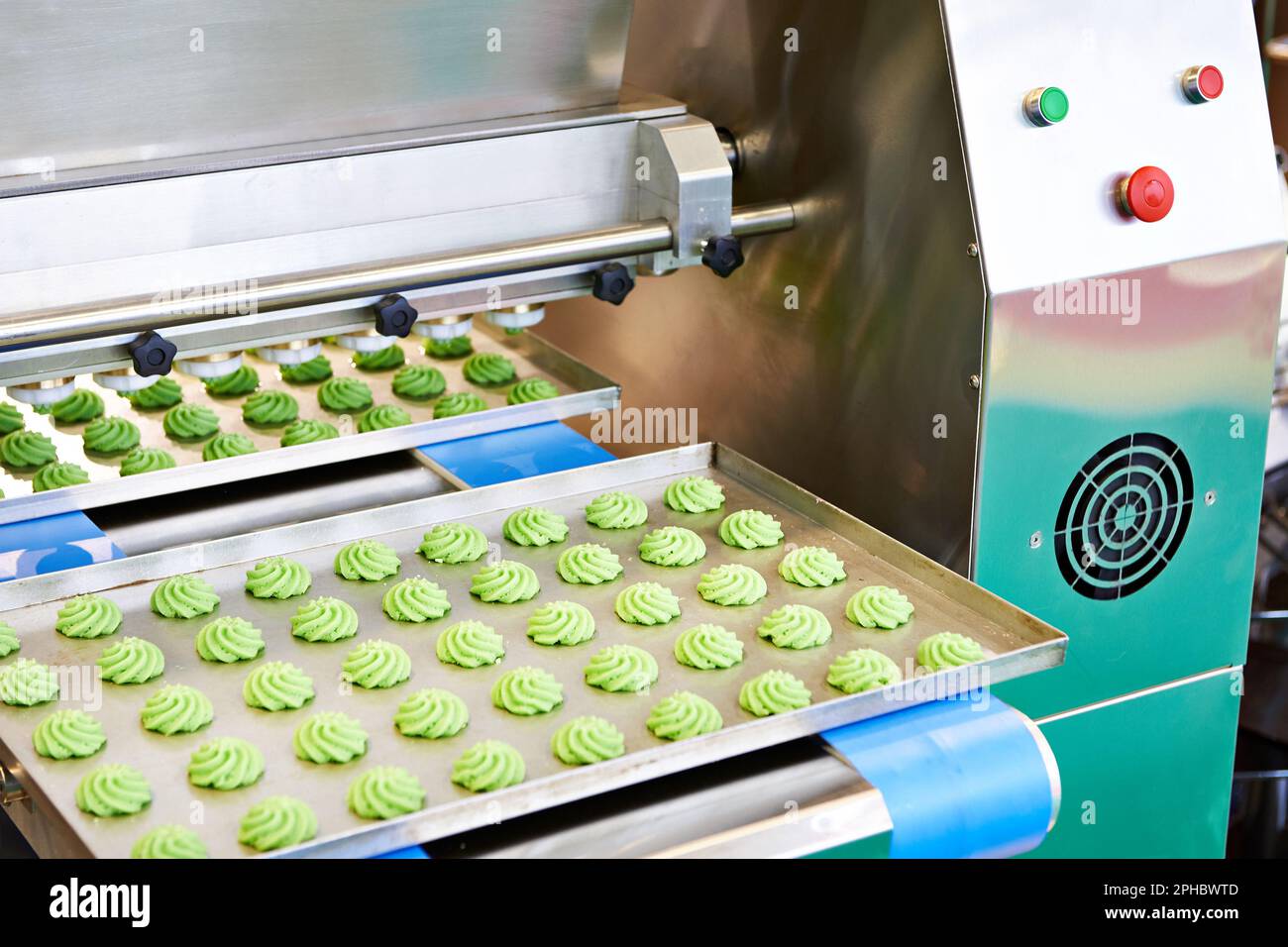 Candy production process hi-res stock photography and images - Alamy