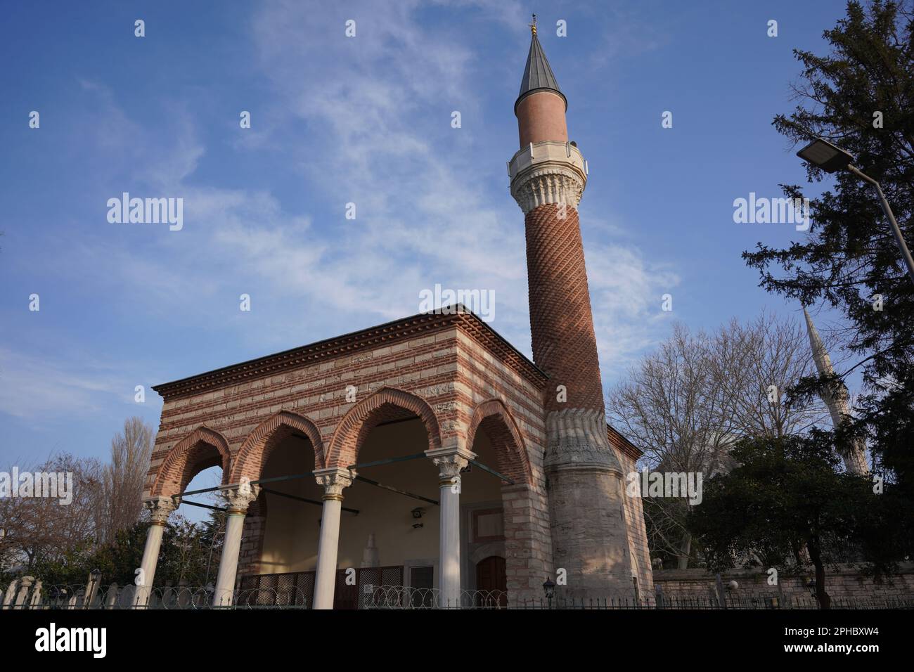 Burmali mosque hi-res stock photography and images - Alamy