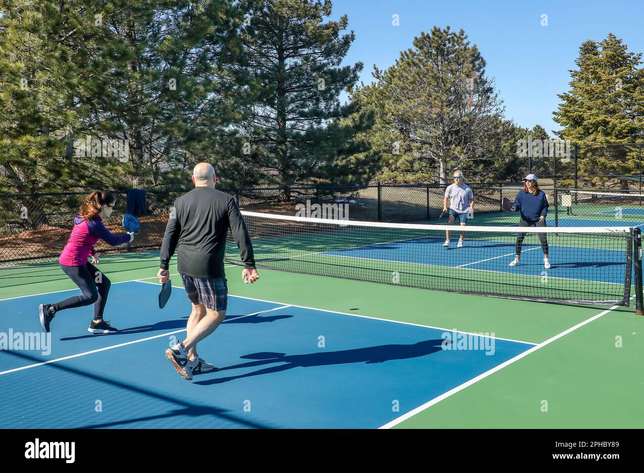 Man pickleball players hi-res stock photography and images - Alamy