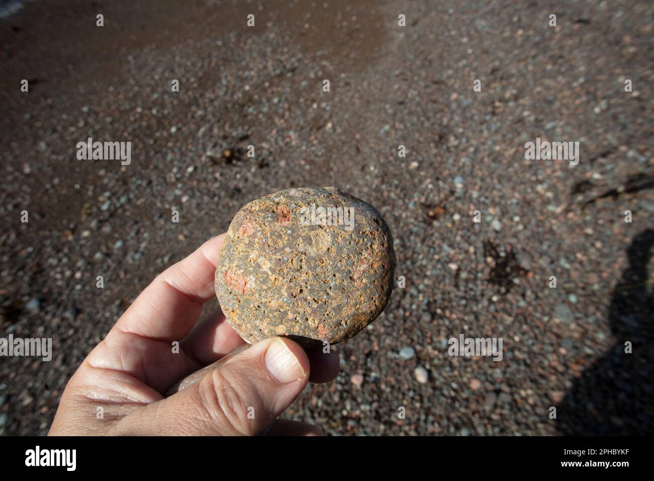 A hike along Stennes beach offers an oportunity to explore Northmavine ...