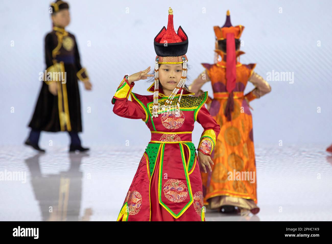 Moscow, Russia. 26th of March, 2023. Kids present national Tuvan ...