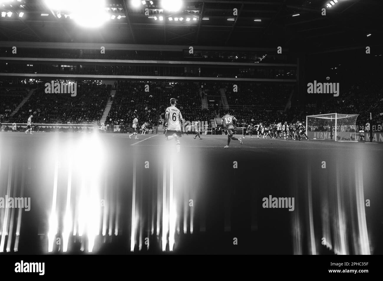 Mainz, Mewa-Arena, 25.03.23: Reflection in the stadium during the ...