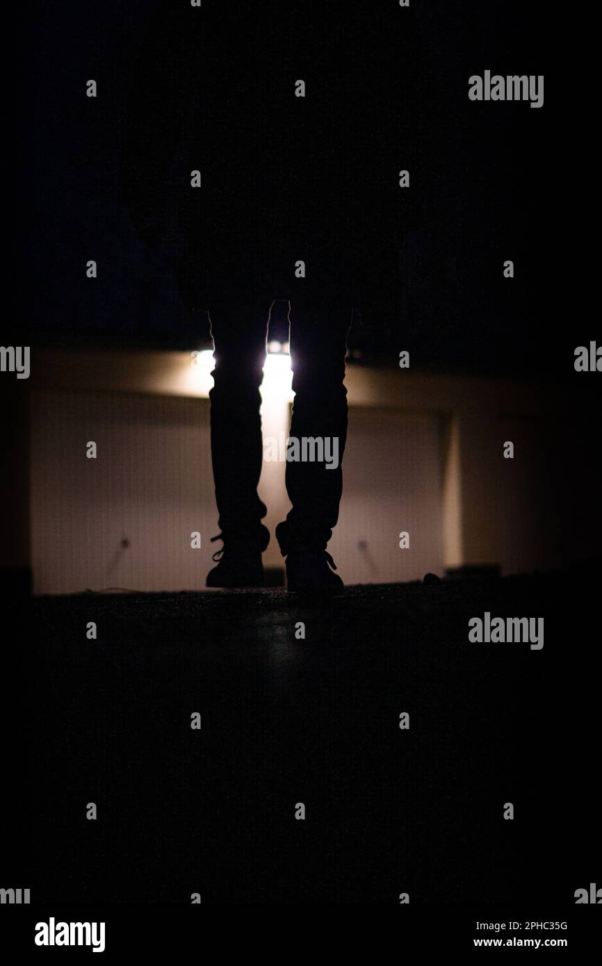 Light behind person hi-res stock photography and images - Alamy