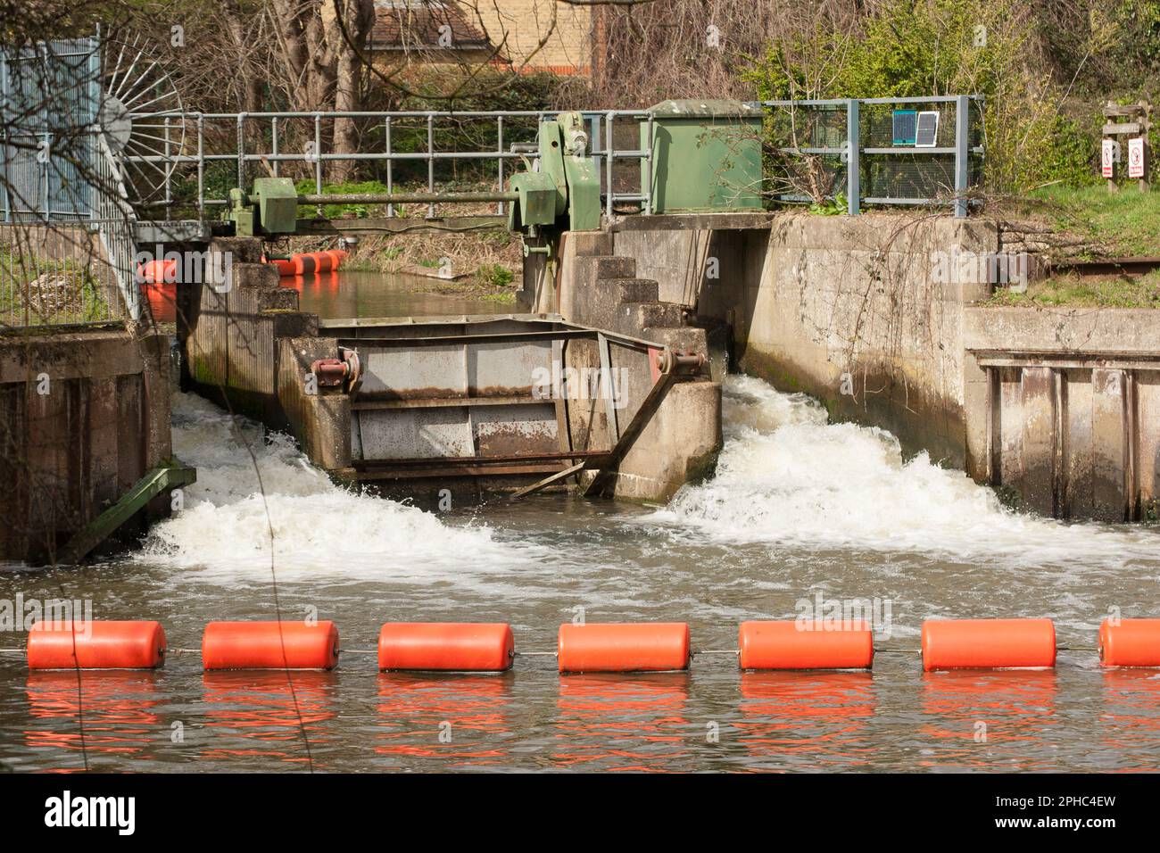 River Ember Molesey Surrey UK Stock Photo - Alamy