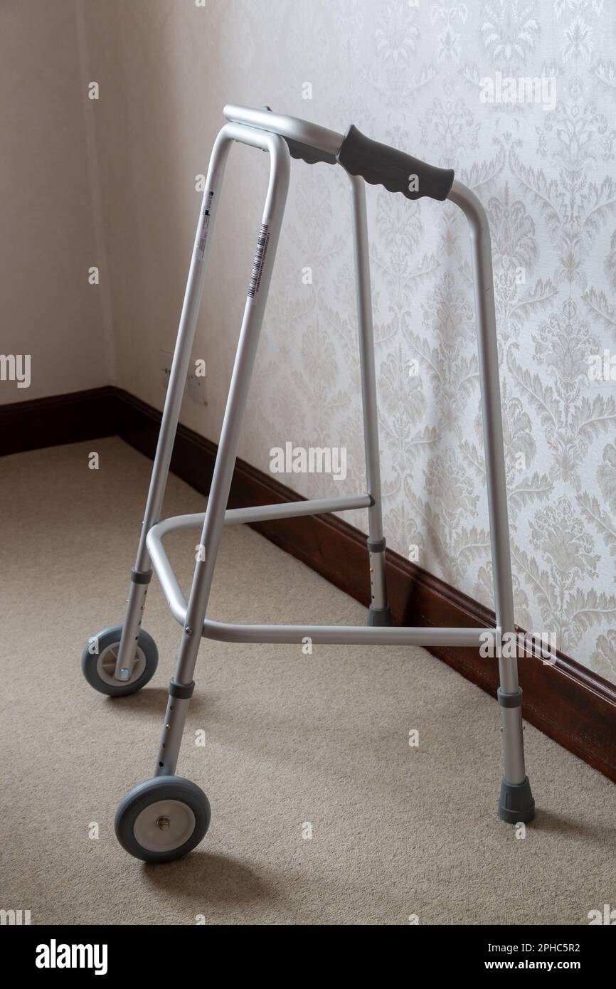 Zimmer frame hi-res stock photography and images - Alamy