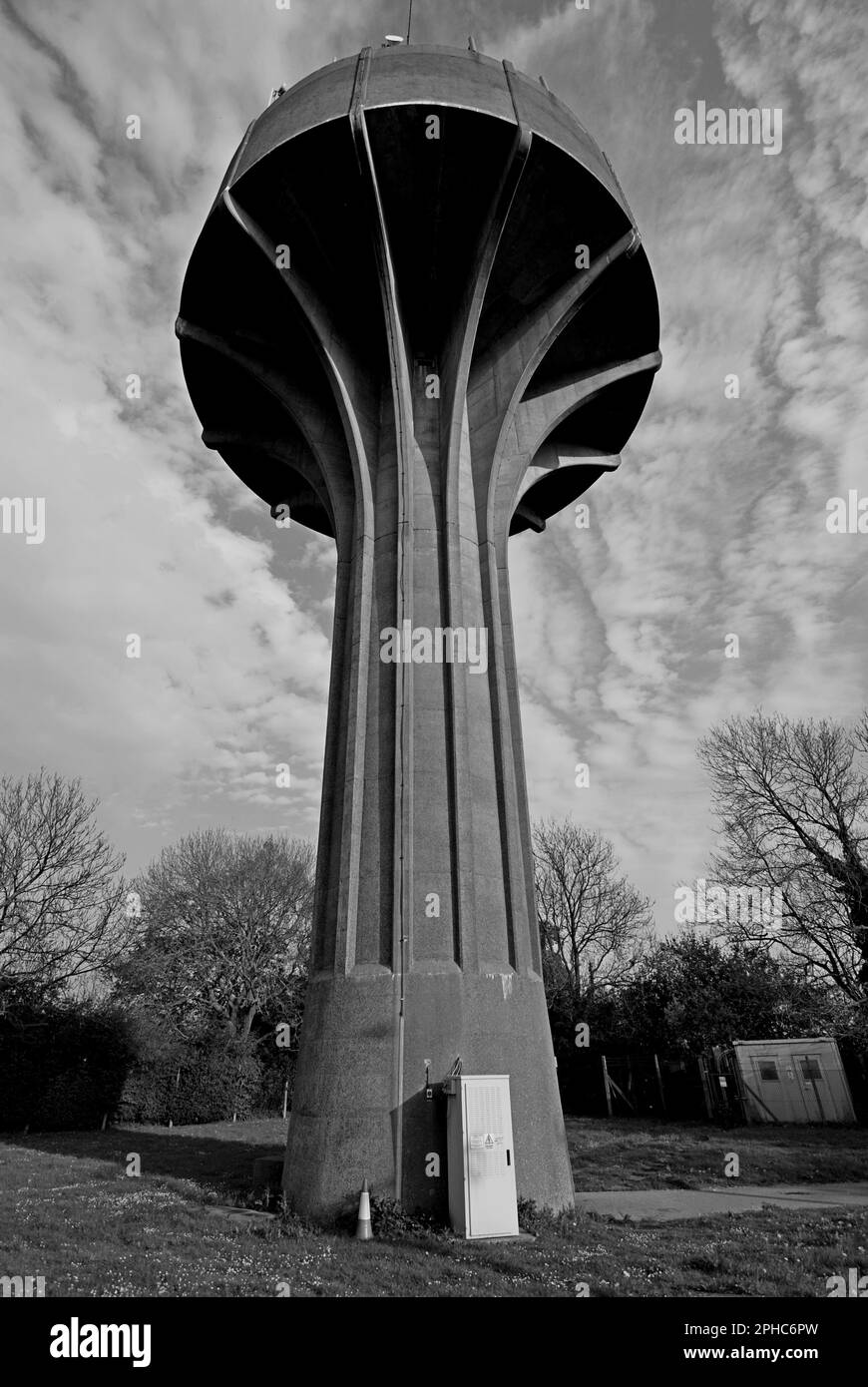 Concrete water storage tower hi-res stock photography and images - Alamy