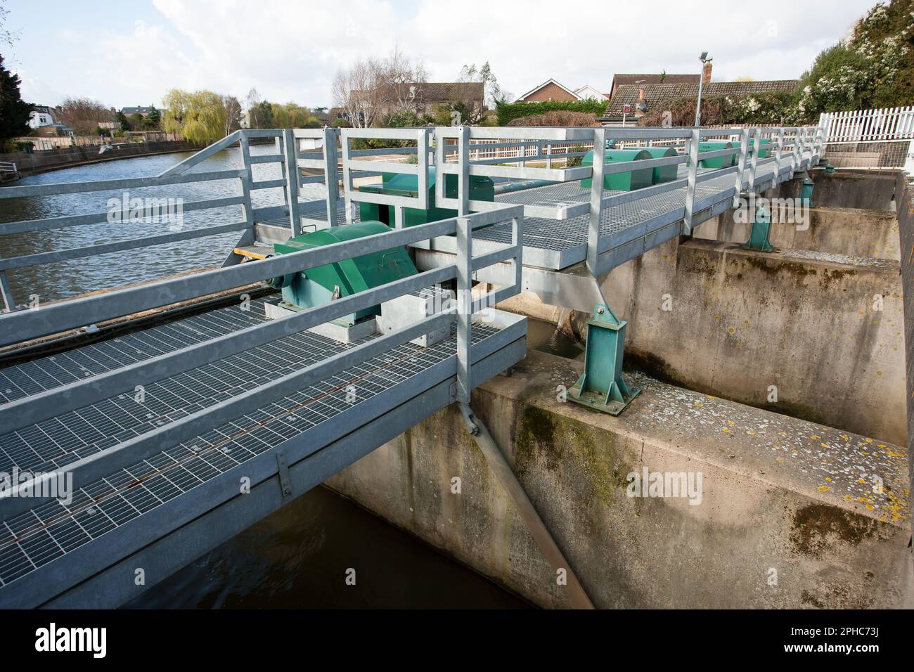River Ember Molesey Surrey UK Stock Photo - Alamy