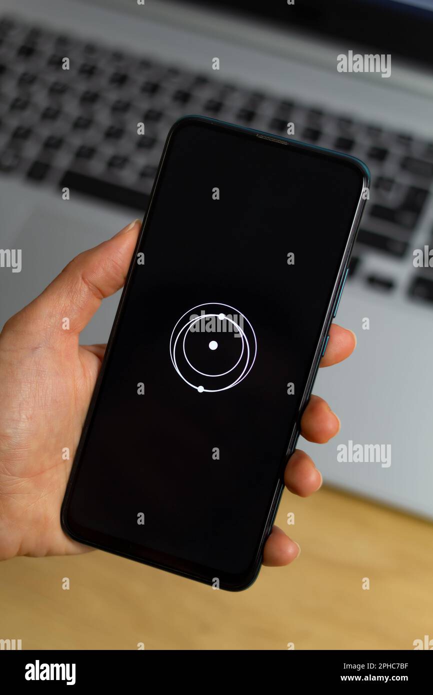 Starlink logo hi-res stock photography and images - Alamy