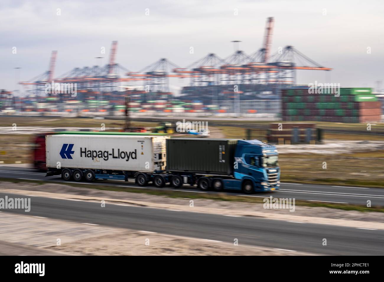 Container truck, bringing containers from Euromax Container Terminal ...