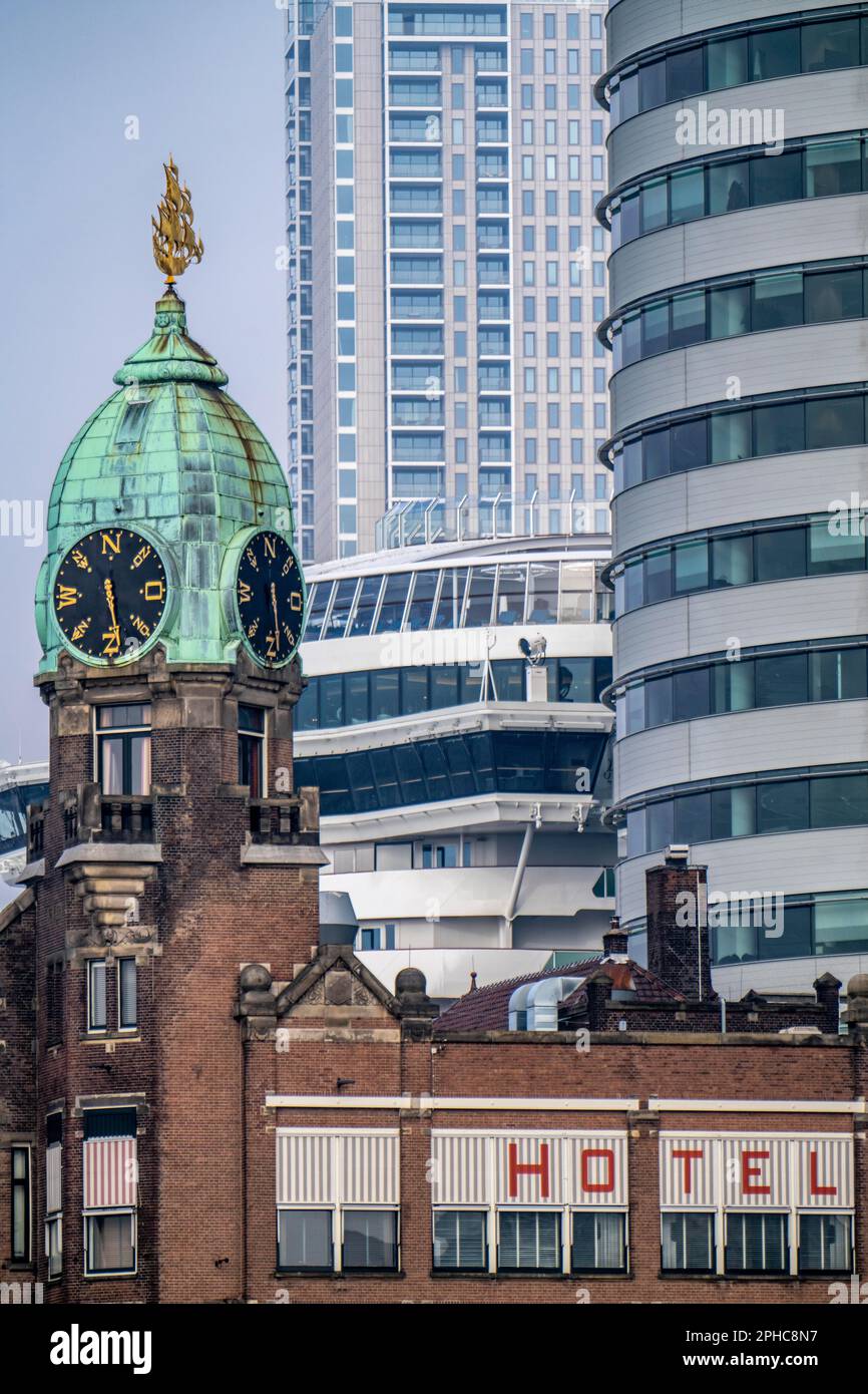 Cruise ship Iona of the British shipping company P&O Cruises, moored at ...