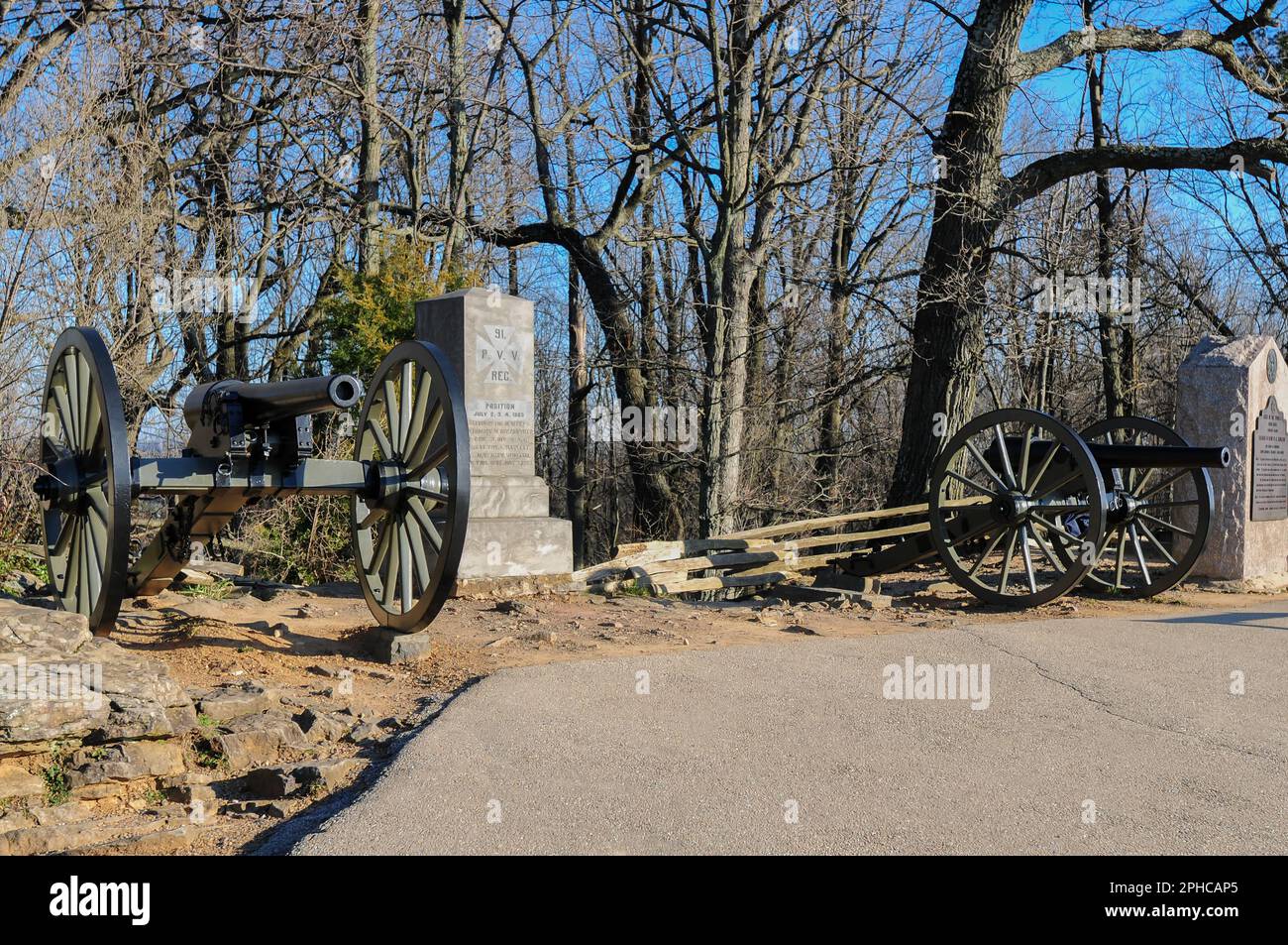 General meade statue gettysburg hi-res stock photography and images - Alamy