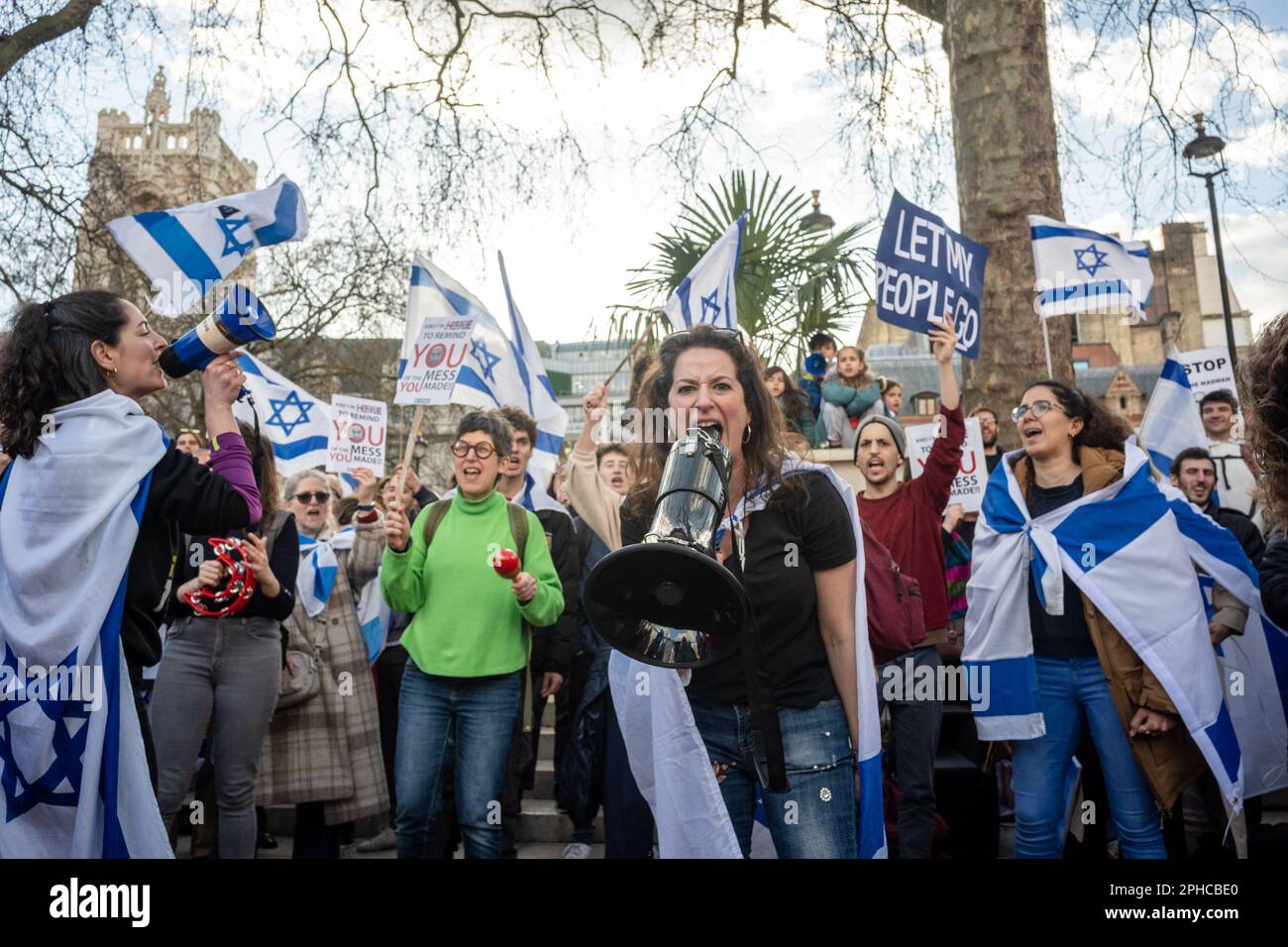 London/UK 27 MAR 2023. As Benjamin Netanyahu announced he would delay ...