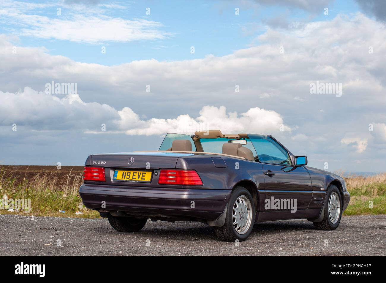 Mercedes-Benz SL320 (R129) parked on a country lane in Yorkshire with ...