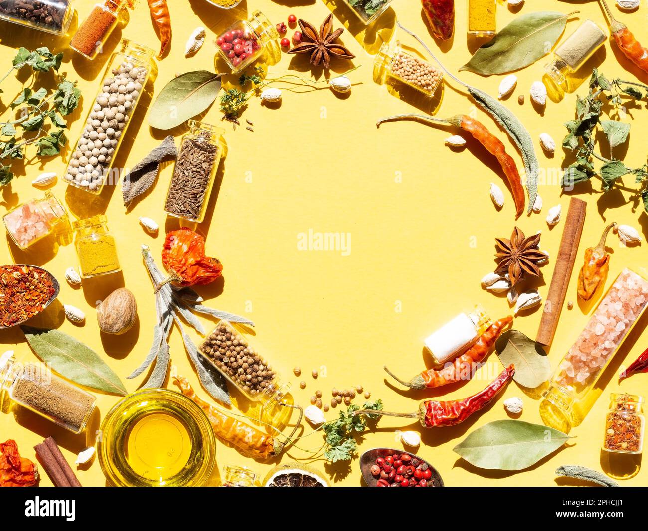 Indian spices border hi-res stock photography and images - Alamy