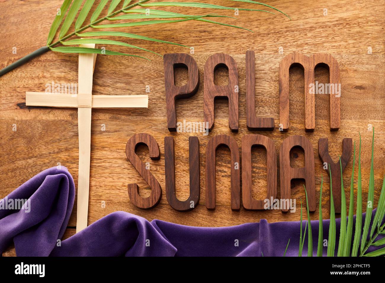 Palm sunday background. Cross and palm on vintage background Stock ...