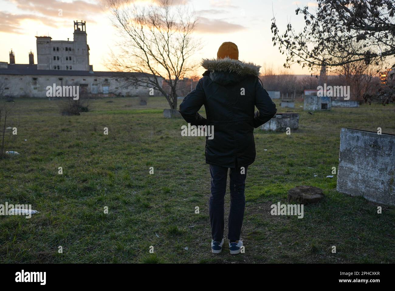 Slender man horror hi-res stock photography and images - Alamy