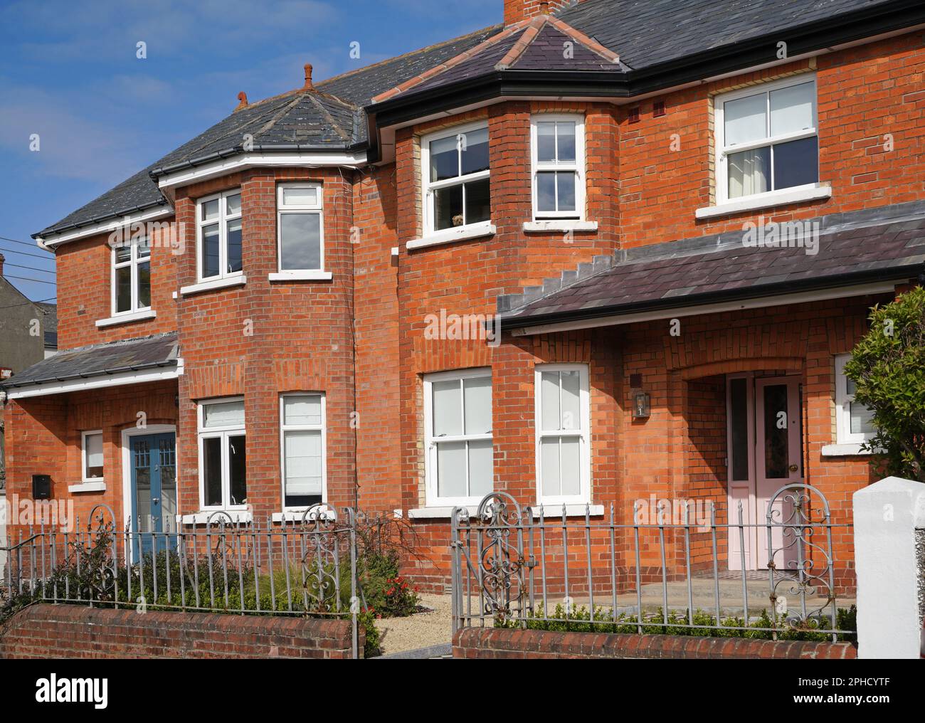 Old semi detached house hi-res stock photography and images - Alamy