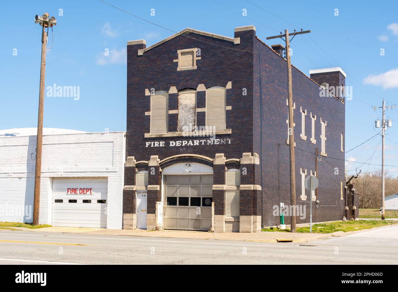 Fire station in the modern day ghost town of Cairo, Illinois, USA Stock ...