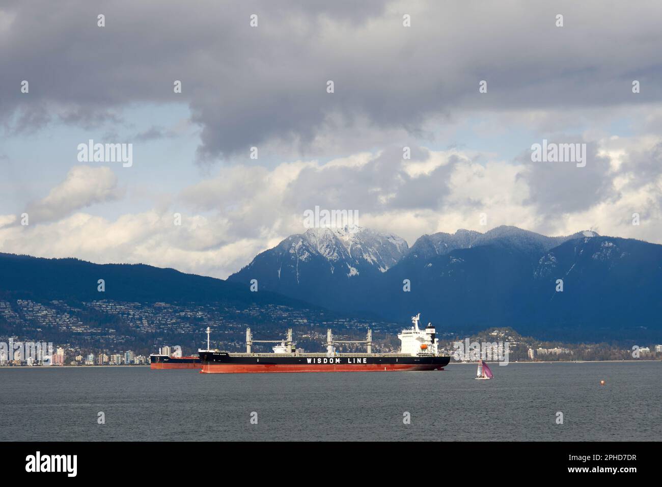 Anchor freighter ship hi-res stock photography and images - Alamy