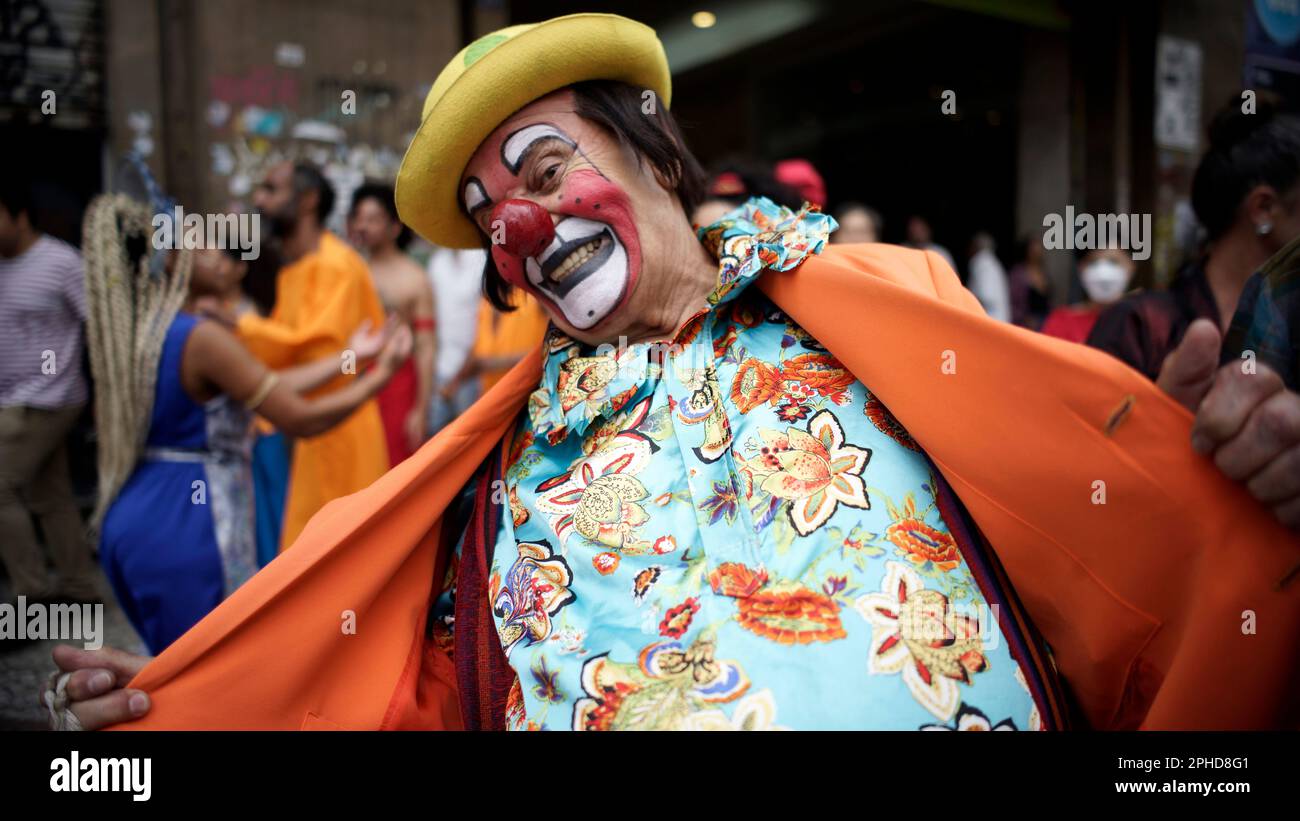Sao Paulo, Brazil. 27th Mar, 2023. Clowns and circus performers take ...