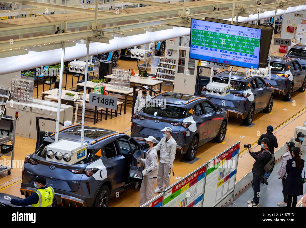 YICHANG, CHINA - MARCH 27, 2023 - Workers work on an automated ...