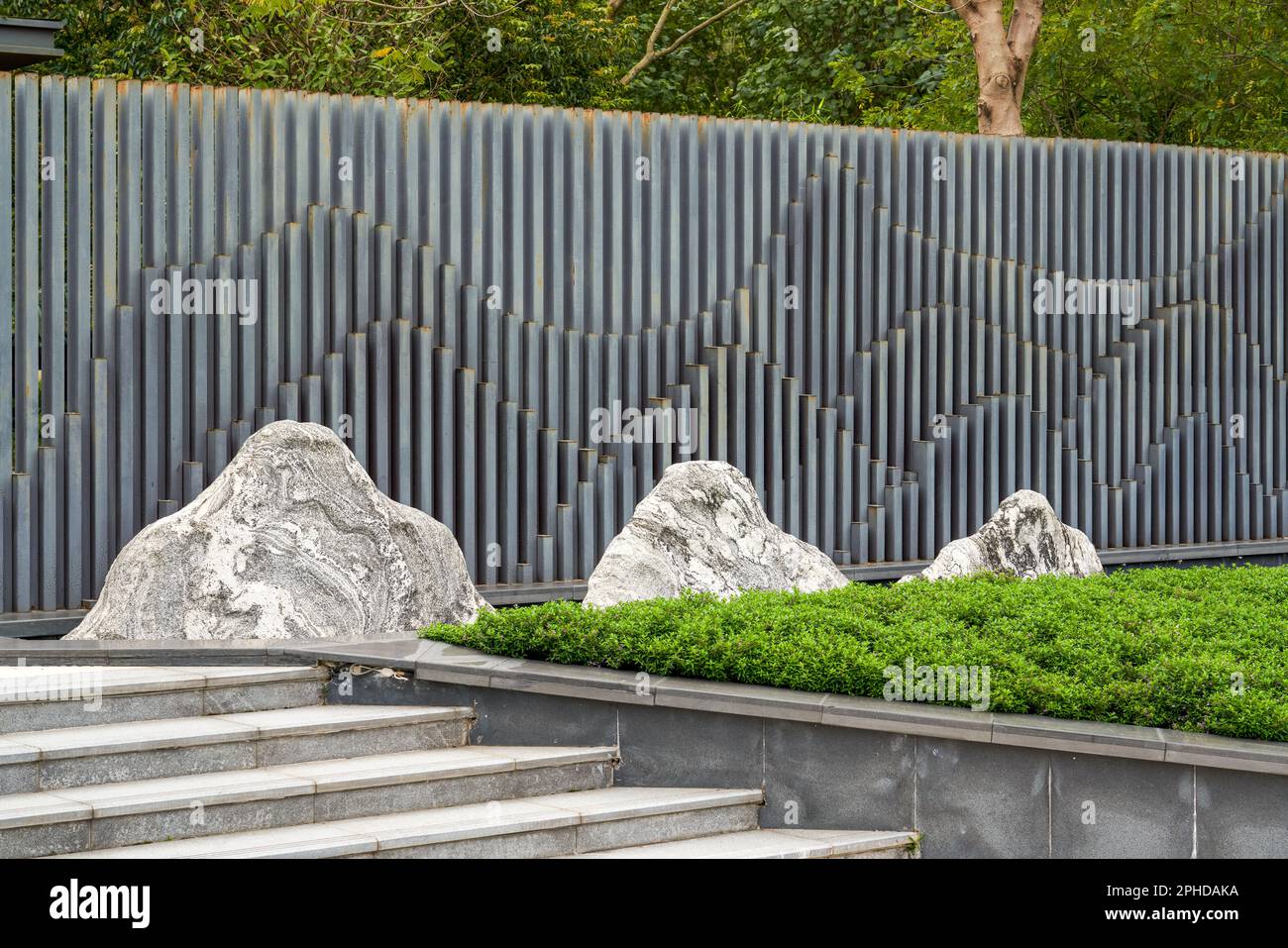 Relief partition walls and rockery stones in high-end gardens Stock ...