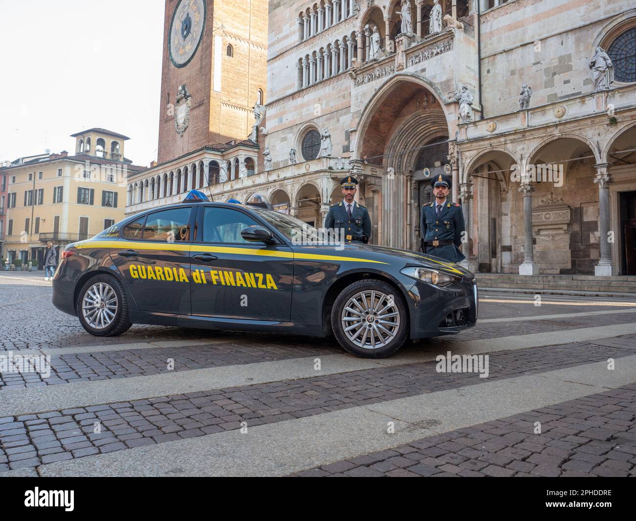 Traffic cop naples hi-res stock photography and images - Alamy