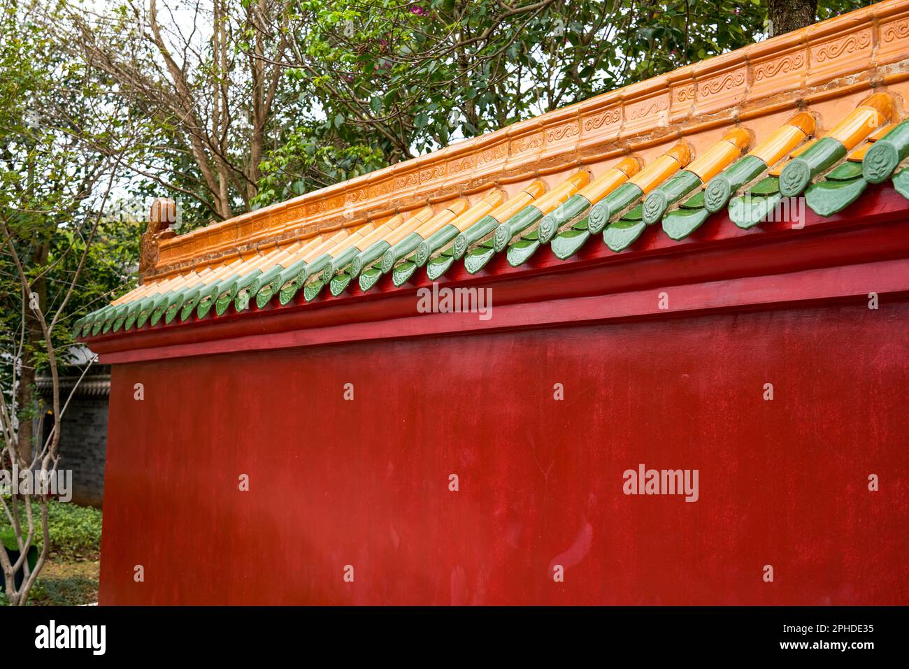 The red wall of the ancient Chinese royal garden Stock Photo - Alamy