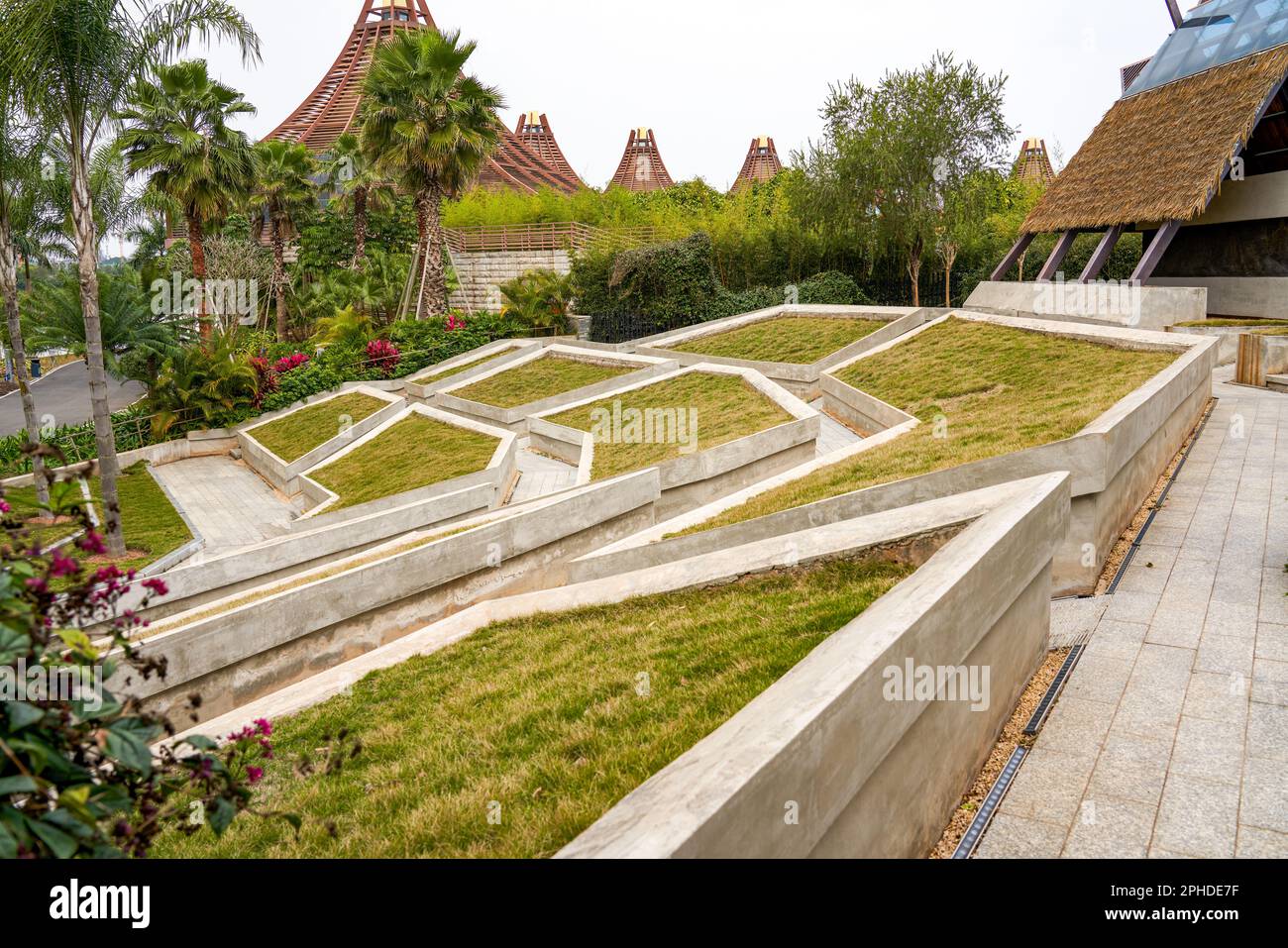A distinctive Thai Southeast Asian style garden Stock Photo - Alamy