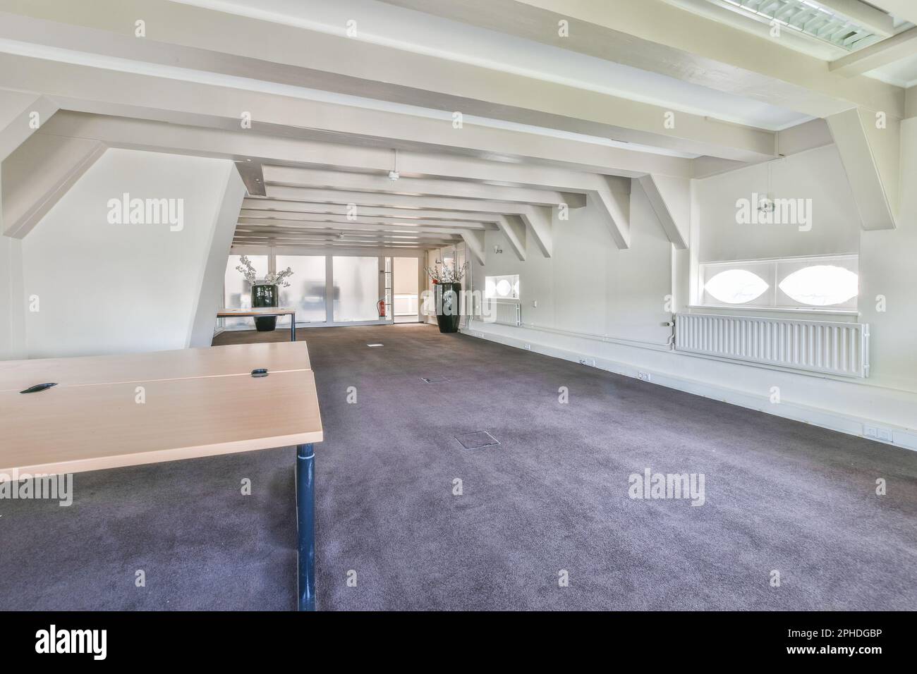 an empty room with no furniture or people to be seen on the wall in ...