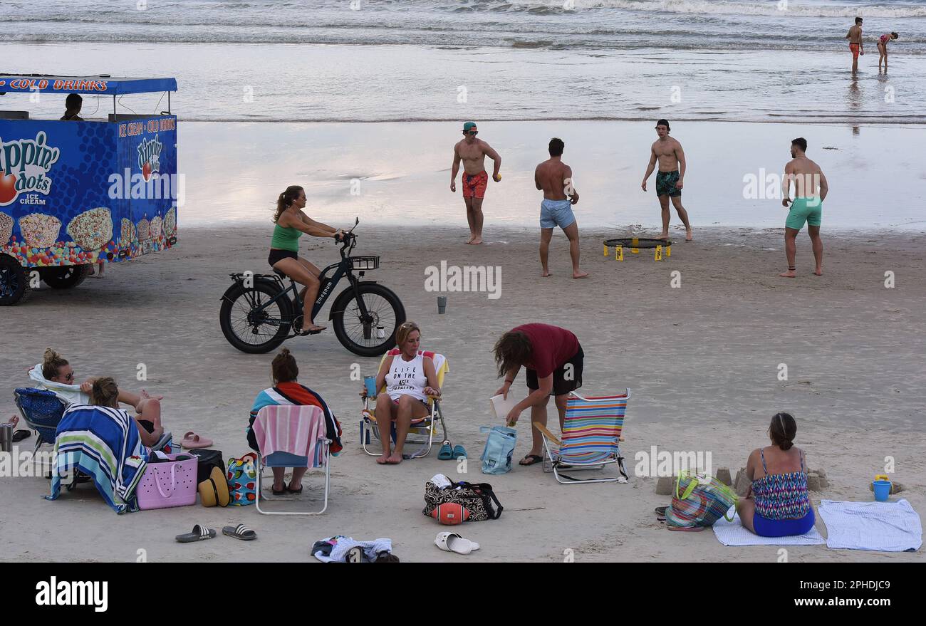 Daytona Beach, United States. 27th Mar, 2023. People enjoy above ...