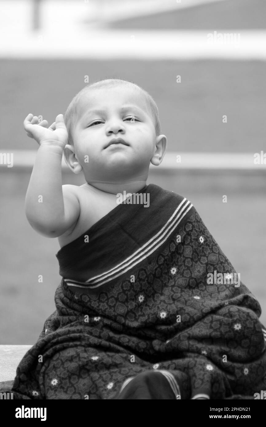 Indian baby monk hi-res stock photography and images - Alamy